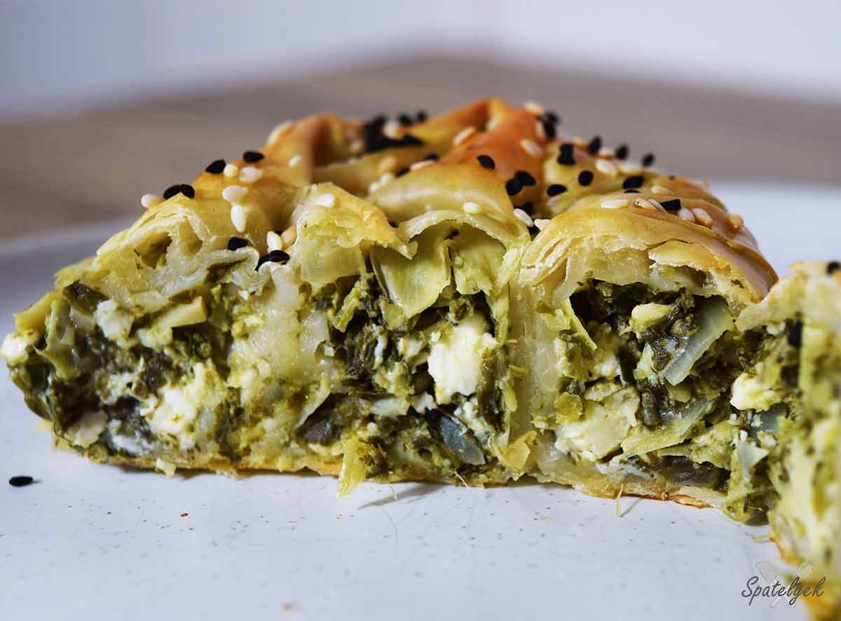 Börek – filodeeg met spinazie en feta – Spatelgek