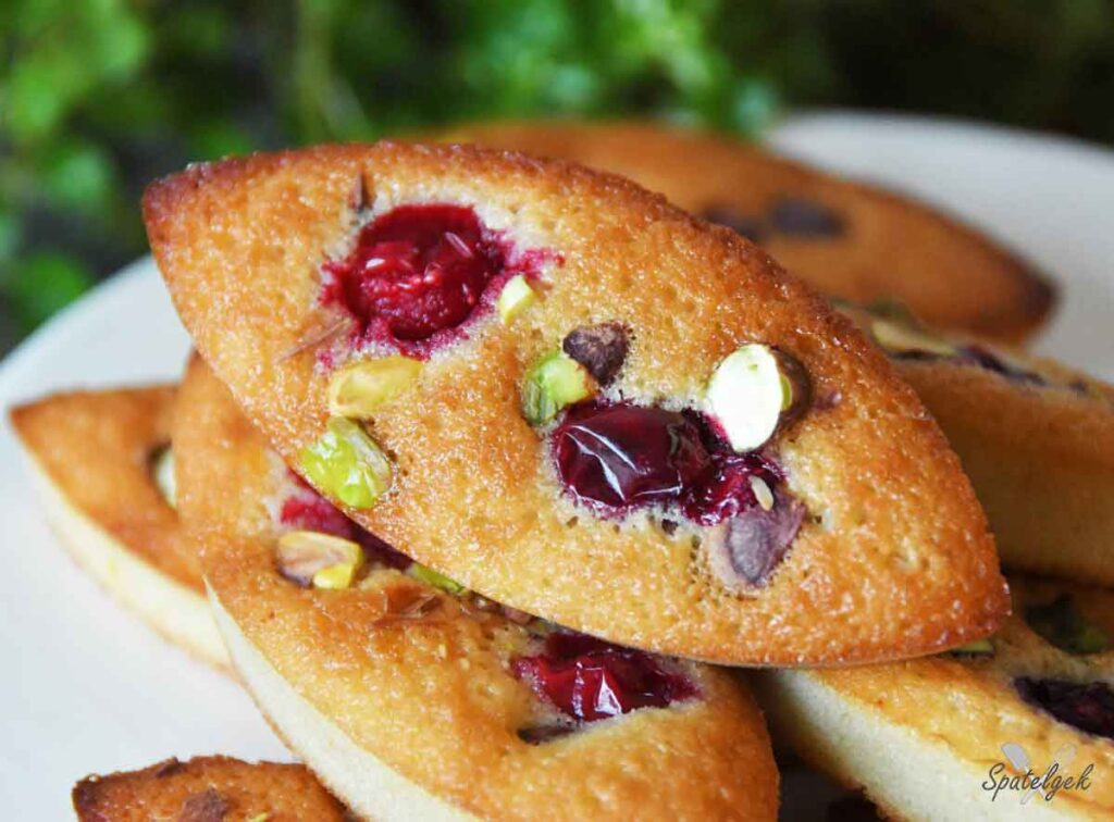 Financiers met cranberry en pistache – Spatelgek
